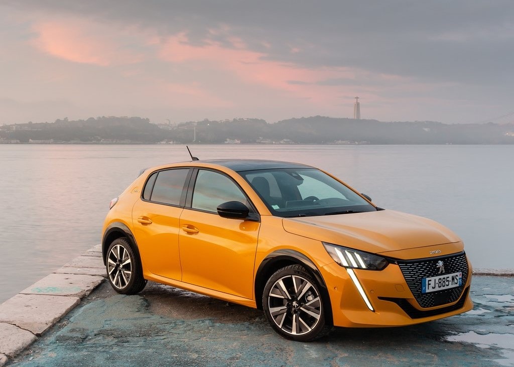 Prices and Specifications for Peugeot 208 GT 2022 in Saudi Arabia | Autopediame